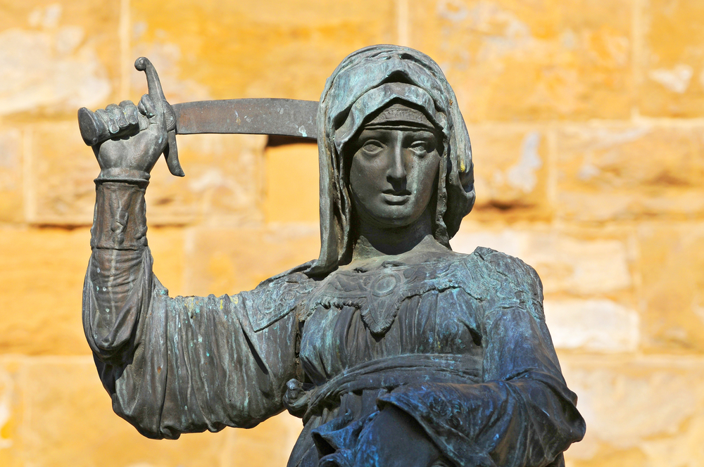 IDe+ - Guerreira ou romântica? Judite prova que mulheres não se resumem ...